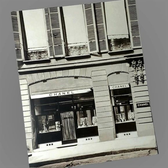 CHANEL | Art | Chanel Paris Storefront Art Print | Poshmark